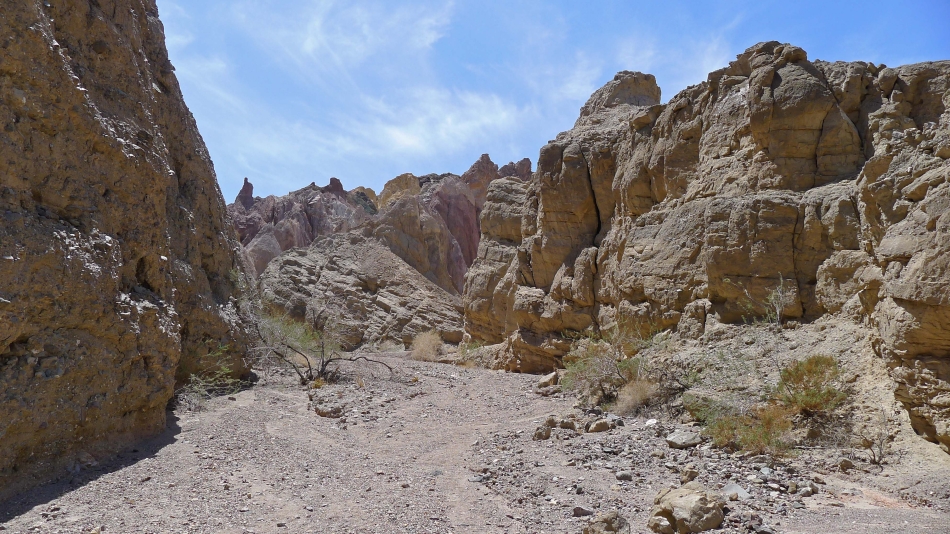 Website Design by Roger Gervin - Hike in Hidden Spring Canyon looking ...